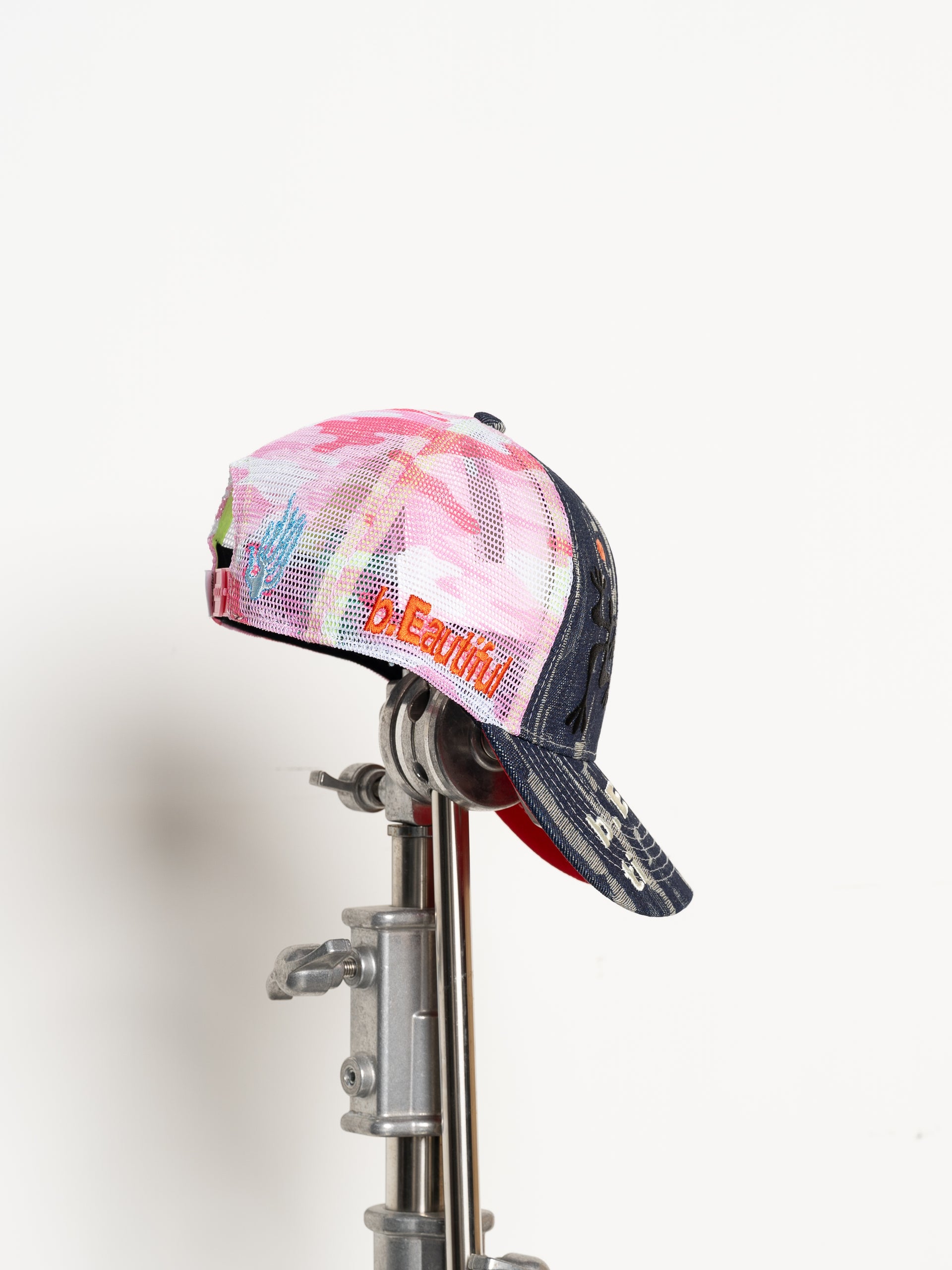 COMRADE | HKG SELECT SHOP – COMRADE Hong Kong